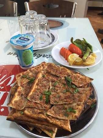 Etli ekmek ve etli pide arasındaki fark nedir, hangisini tercih ...
